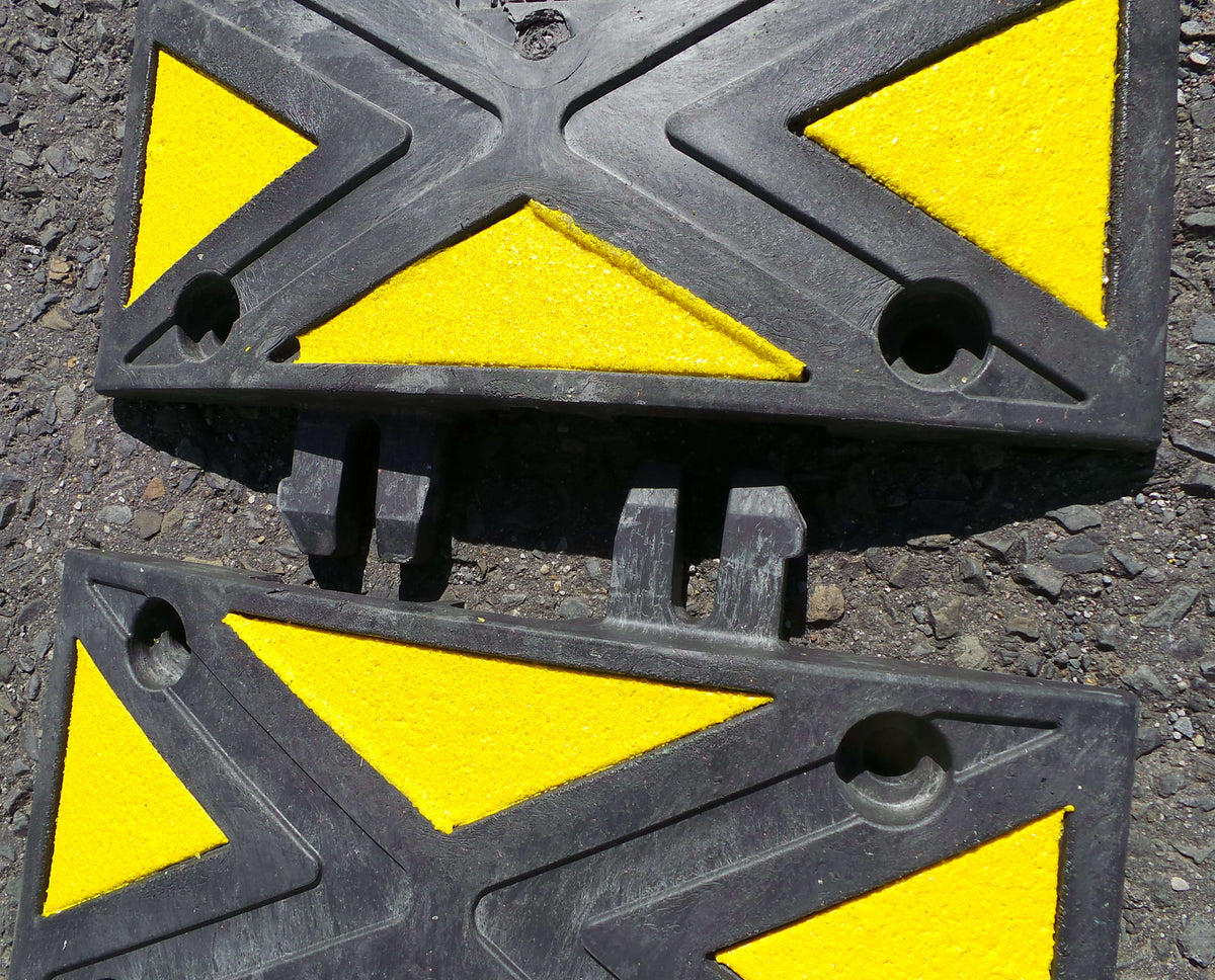 JSP Ridgeback Speed Bump Kit 75mm | Pittman