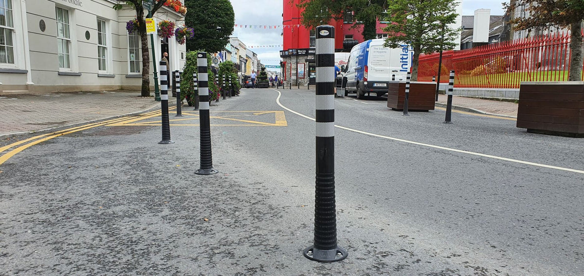 Flexbrite Flexible Bollards 1000mm Black White | Pittman